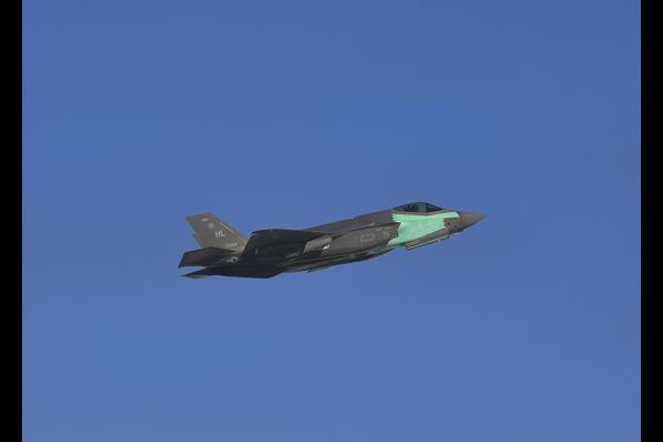 Restored ‘Franken-bird’ F-35 returns to flight | News | Flight Global